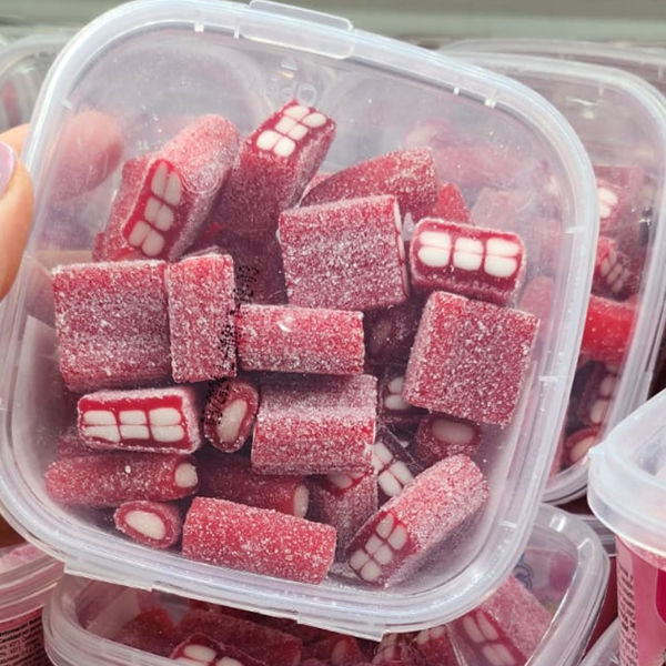 REGALIZ BULLDOG CABLE FRESA 200g - Dulcilandia Santa Fe